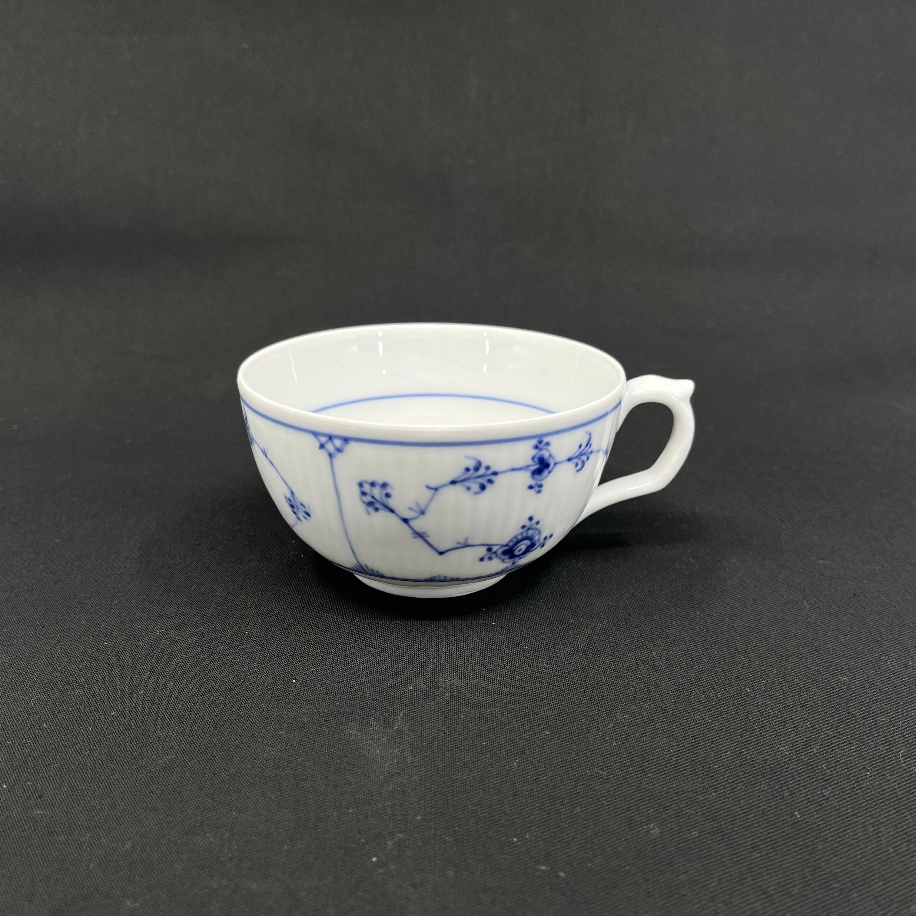 Large Blue Fluted Plain coffee cup, 1/69 without saucer - harstedantik ...